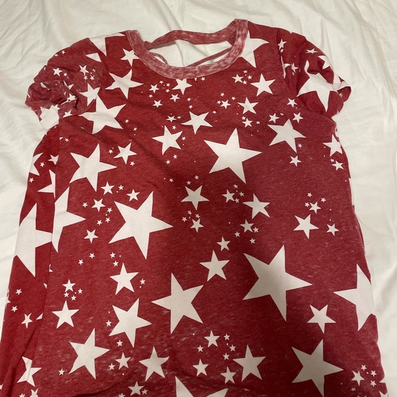 Tops | Super Cute Star Top With Open Back | Poshmark